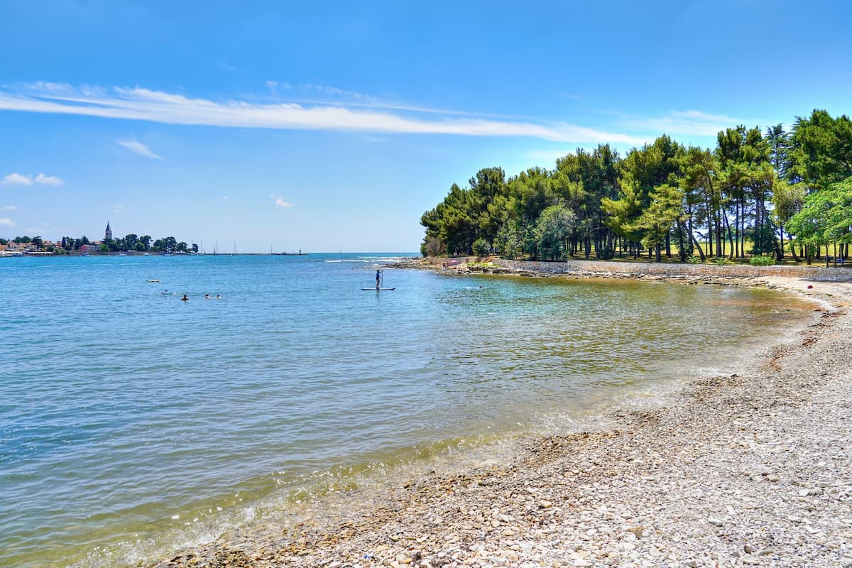 Karpinjan - Zelena plaža u Novigradu | Colours of Istria