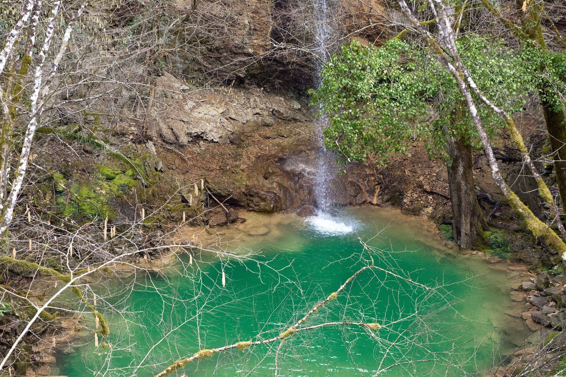 Slap in brezno Butori - Buje, Oprtalj, Hrvaška | Colours of Istria
