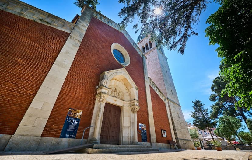 Church of St Pelagius and St Maximus, Novigrad | Colours of Istria