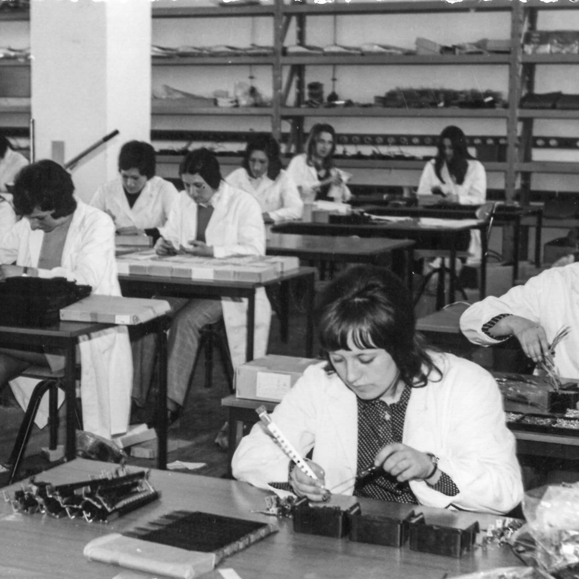 Prvi dzepni kalkulator - Digitron, Buje | Colours of Istria