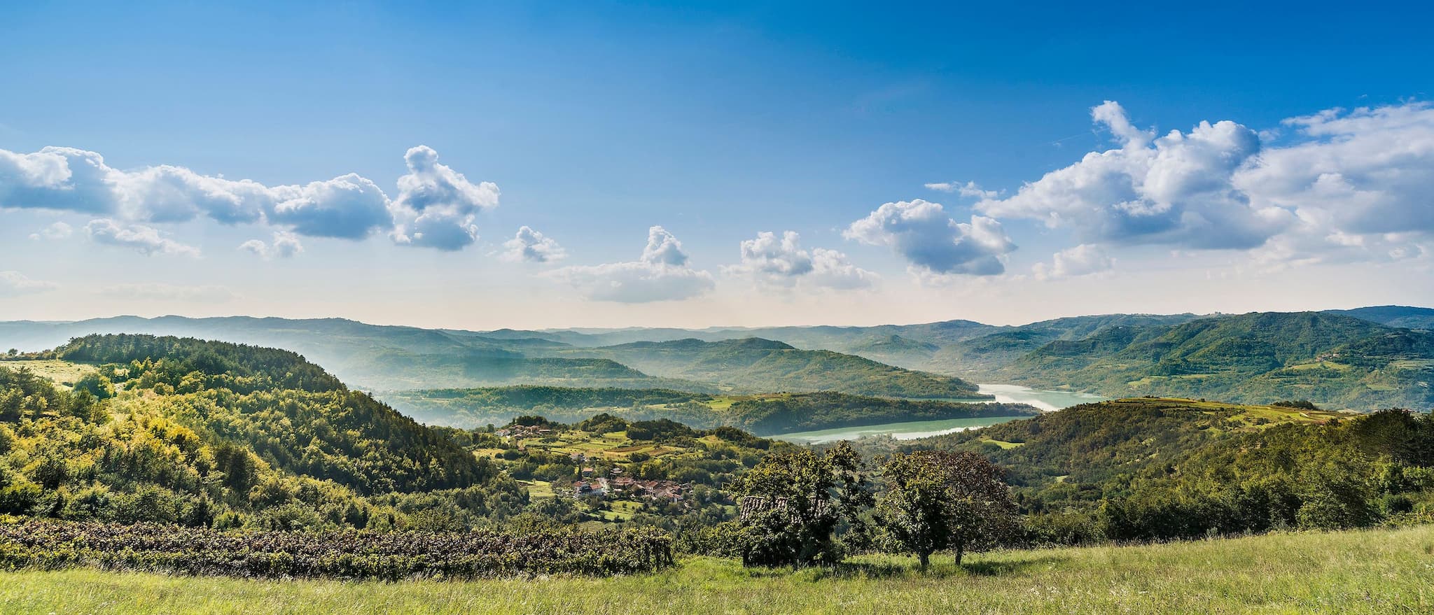 Hum - najmanji grad na svijetu | Colours of Istria