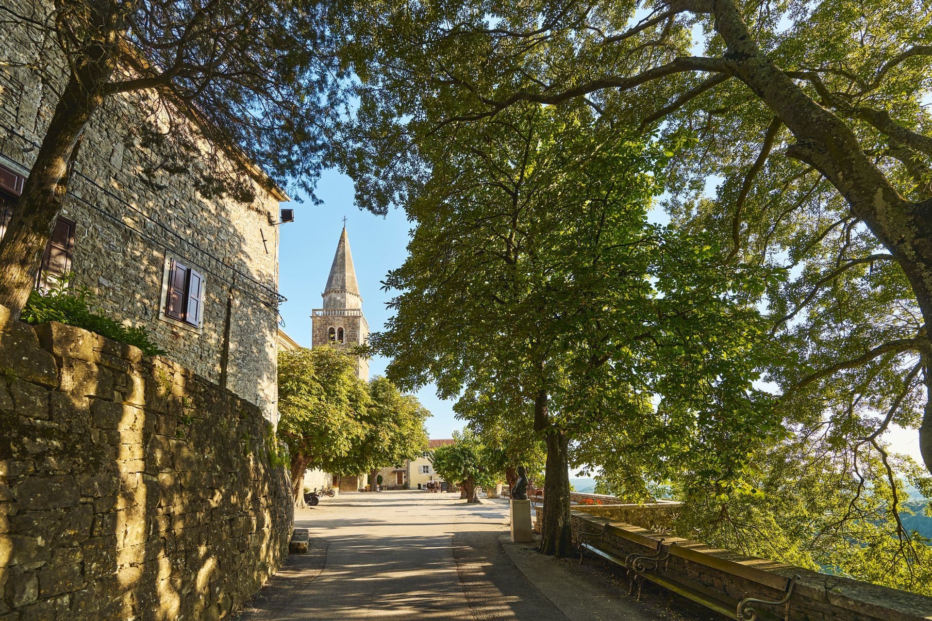 Prvi dzepni kalkulator - Digitron, Buje | Colours of Istria