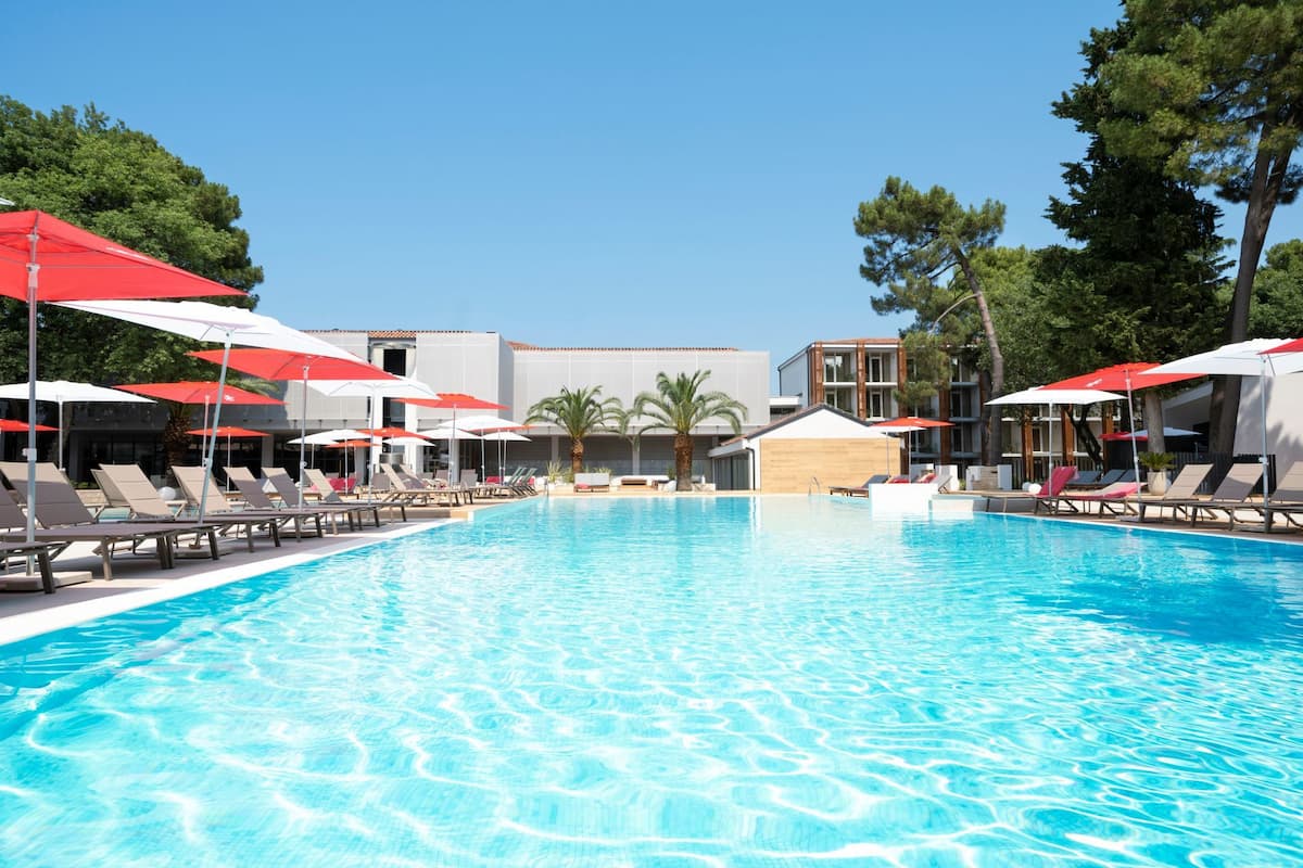 Hum - najmanji grad na svijetu | Colours of Istria